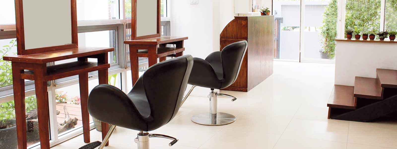 URU SALON | バンコク･トンローの隠れ家美容室